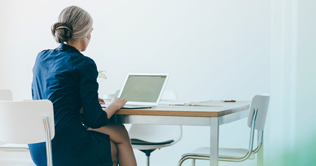 What Makes An Effective Information Agent?